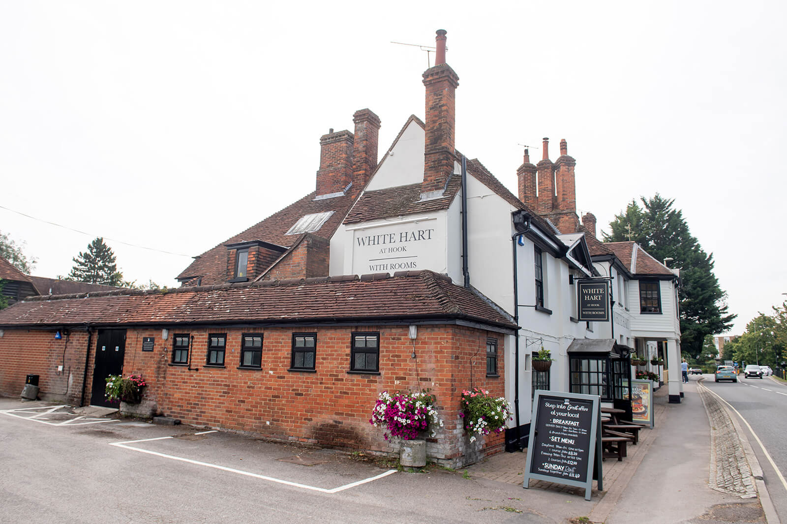 The White Hart Hotel in Hook • Innkeeper’s Collection